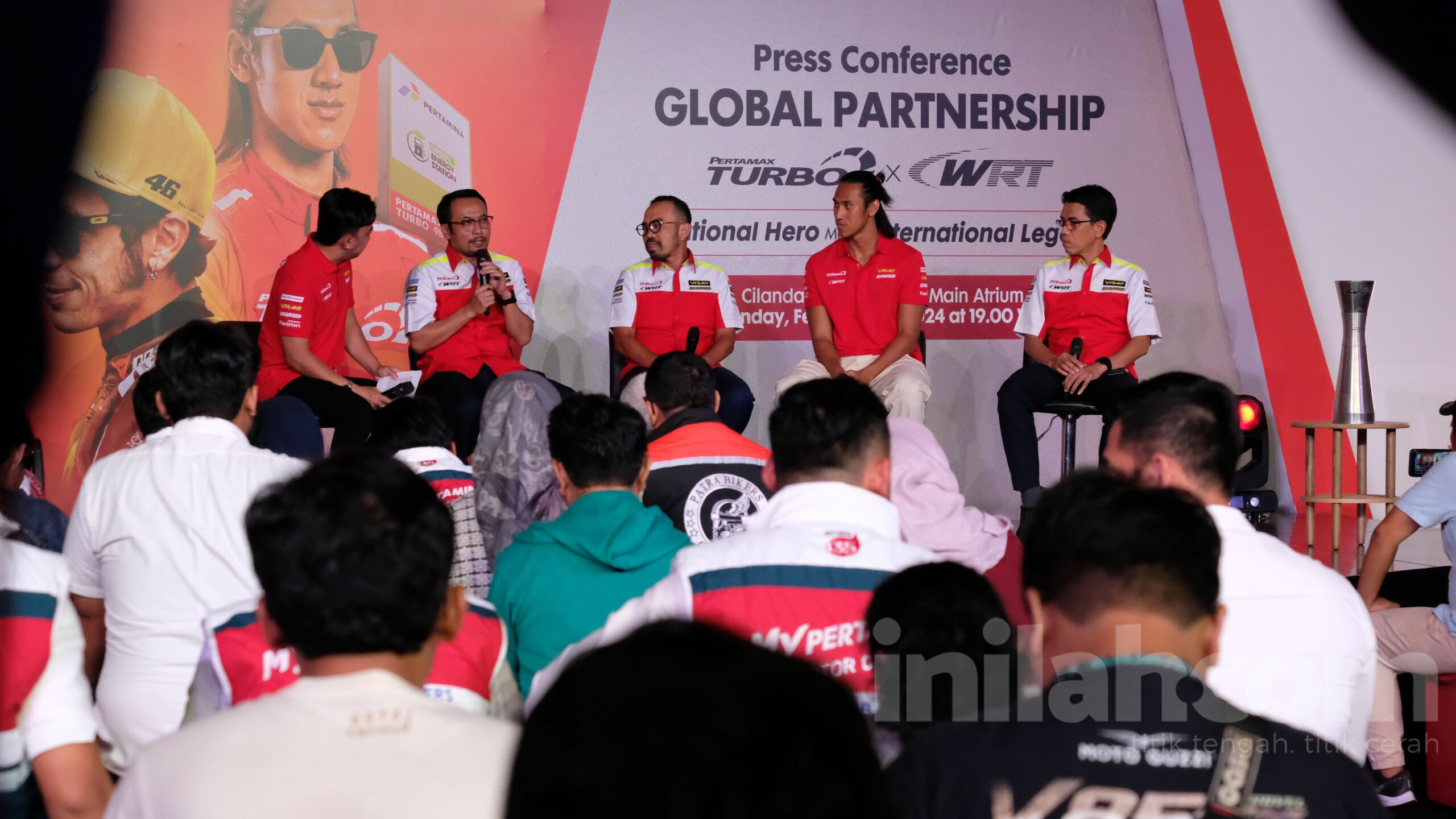 Foto: Valentino Rossi dan Sean Gelael Satu Sponsor di WEC 2024 ...