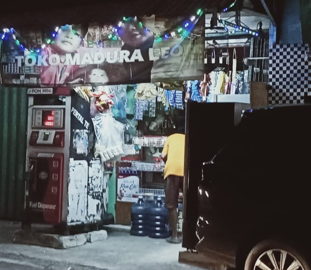 7 Fakta Unik Warung Kelontong Madura yang Hanya Tutup saat Hari Kiamat